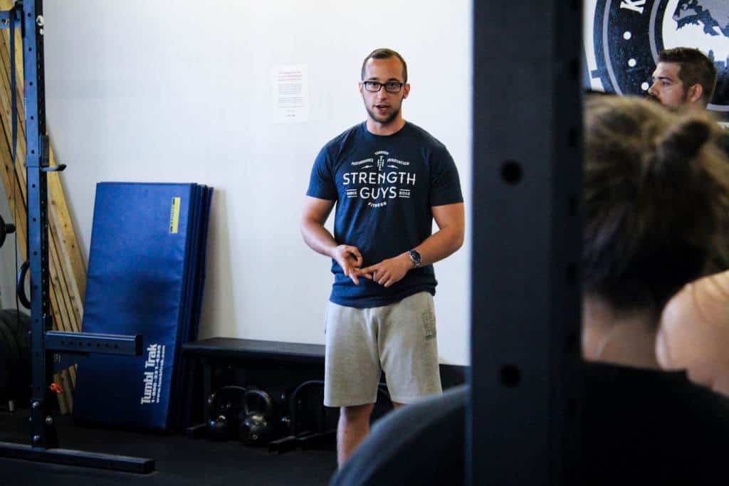 Sumo vs. Conventional Deadlift: Differences, Pros, Cons | %s
