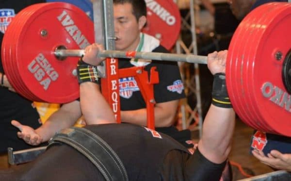 How To Breathe Correctly In The Bench Press (Step by Step ...
