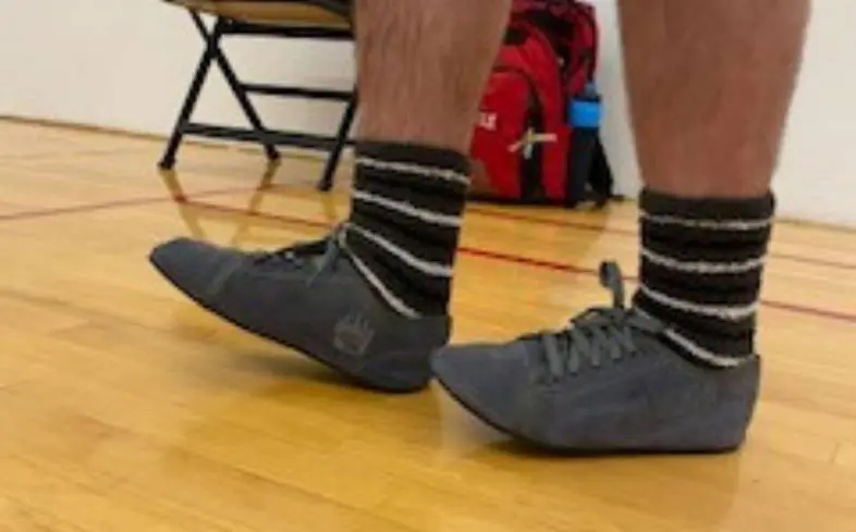 How To Deadlift With Flat Feet (4 Tips To Follow ...