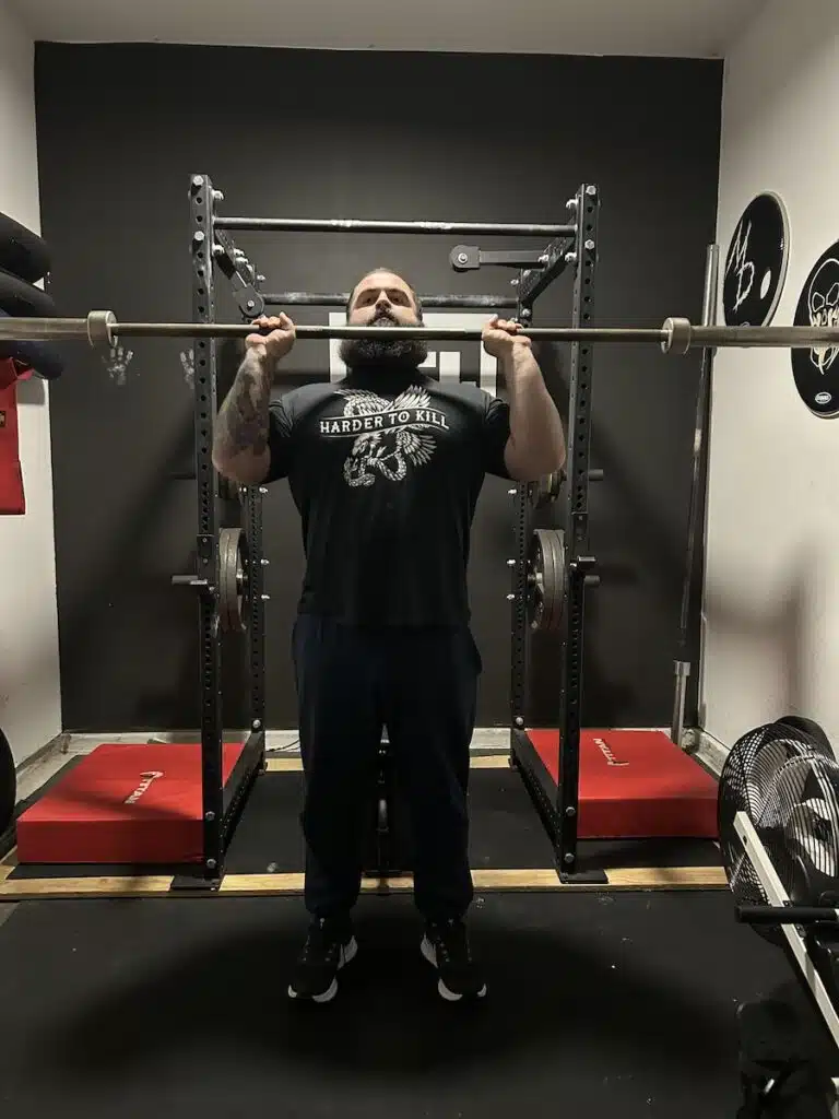I'm a Strength Coach, and This Is My Top Shoulder Workout ...