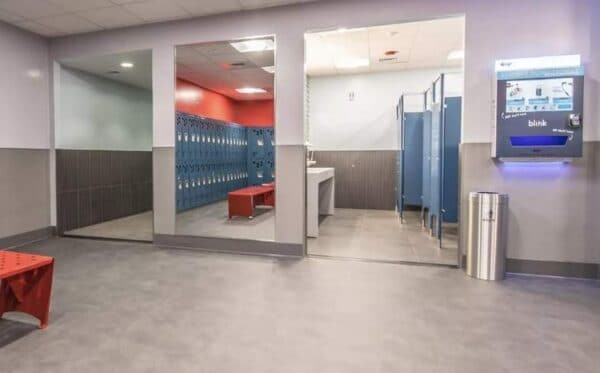 18 Best Gyms With Showers (Cleanliness & What's Included ...
